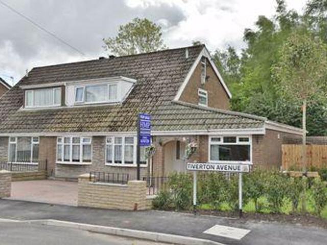 3 Bedrooms Semi detached house for sale in Tiverton Avenue, Leigh WN7