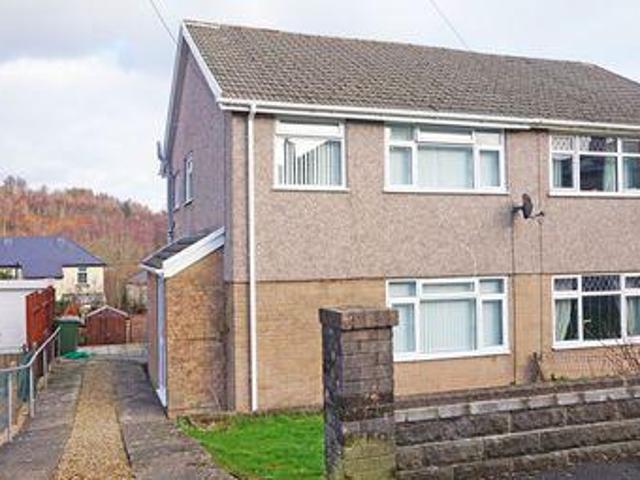 3 Bedrooms Semi detached house for sale in Tredomen Terrace, Ystrad Mynach CF82