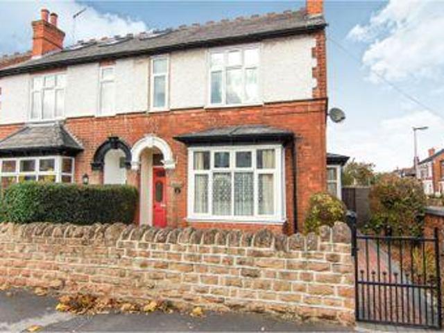 3 Bedrooms Semi detached house for sale in Trent Boulevard, Lady Bay NG2