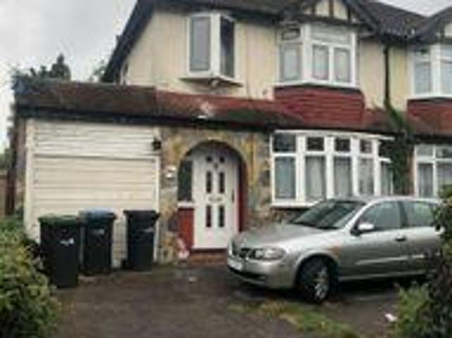 3 Bedrooms Semi detached house for sale in Turkey Street, Enfield EN3