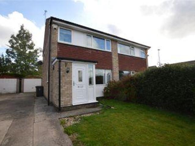 3 Bedrooms Semi detached house for sale in Turnberry Rise, Leeds, West Yorkshire LS17