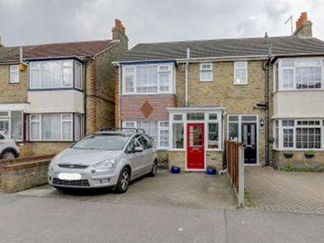 3 Bedrooms Semi detached house for sale in Ufton Lane, Sittingbourne ME10