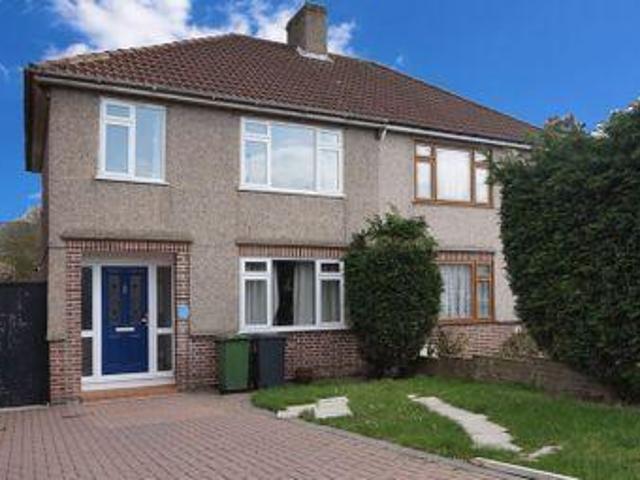 3 Bedrooms Semi detached house for sale in Upton Road, Bexleyheath DA6