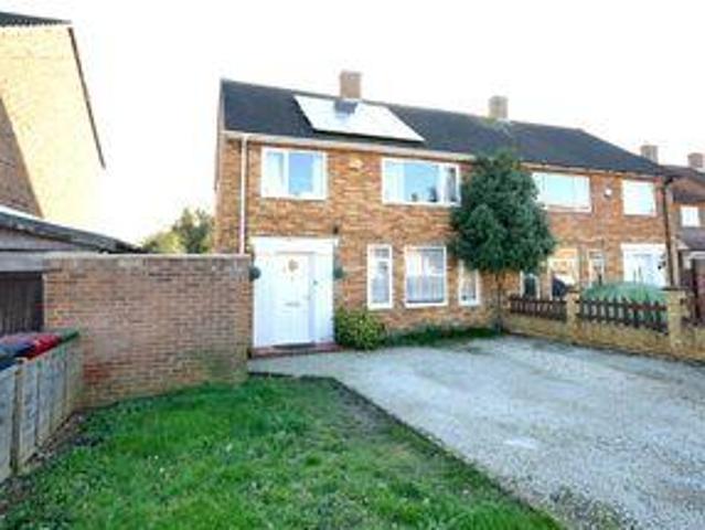 3 Bedrooms Semi detached house for sale in Upper Lees Road, Slough SL2