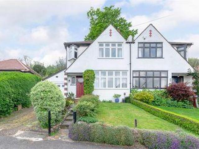 3 Bedrooms Semi detached house for sale in Valley Rd, Kenley CR8