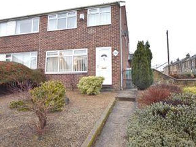 3 Bedrooms Semi detached house for sale in Valley Road, Pudsey, West Yorkshire LS28