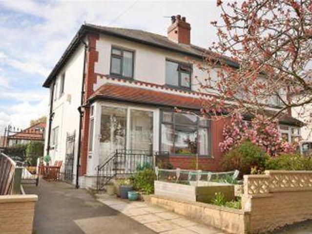 3 Bedrooms Semi detached house for sale in Victoria Drive, Horsforth, Leeds, West Yorkshire LS18