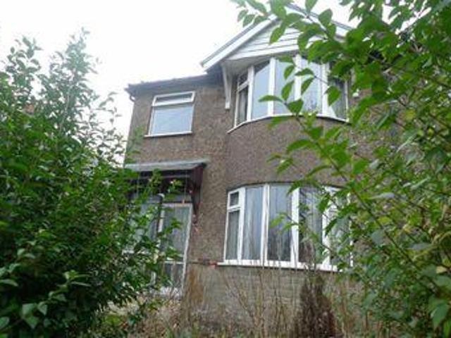 3 Bedrooms Semi detached house for sale in Victoria Park Road, Buxton, Derbyshire SK17