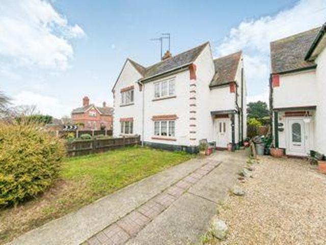 3 Bedrooms Semi detached house for sale in Victoria Road, Clacton On Sea CO15