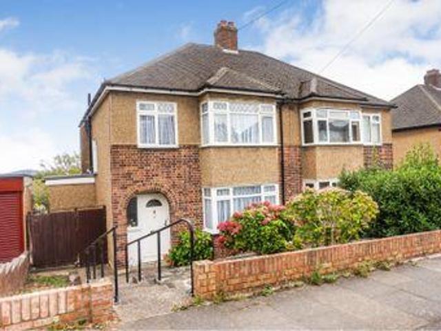 3 Bedrooms Semi detached house for sale in York Road, Northwood HA6