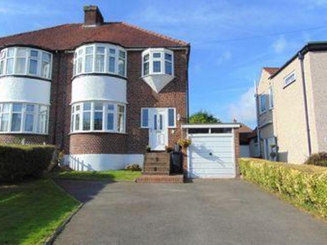 3 Bedrooms Semi detached house for sale in York Road, South Croydon, Surrey CR2