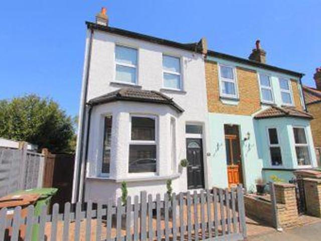 3 Bedrooms Semi detached house for sale in York Street, Mitcham Junction, Mitcham CR4