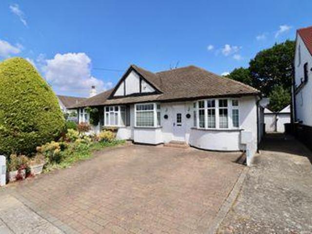 3 Bedrooms Terraced bungalow for sale in Longfield Avenue, London NW7