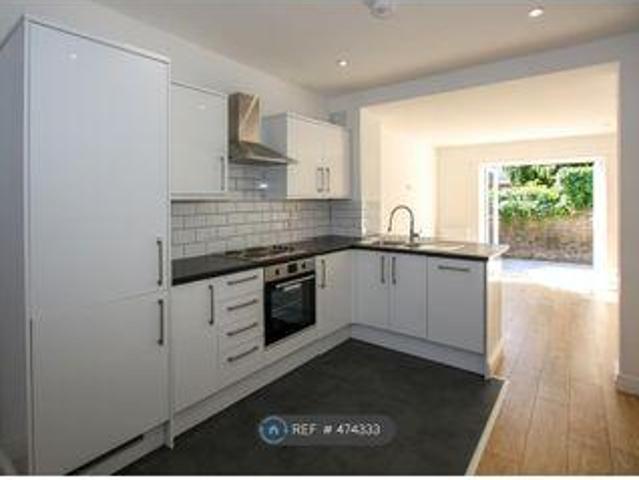 3 Bedrooms Terraced house for rent in Maiden Road, London E15