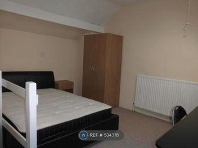 3 Bedrooms Terraced house for rent in Manor Oaks Road, South Yorkshire S2