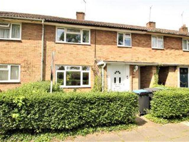 3 Bedrooms Terraced house for rent in Manley Road, Hemel Hempstead Industrial Estate, Hemel Hempstead HP2
