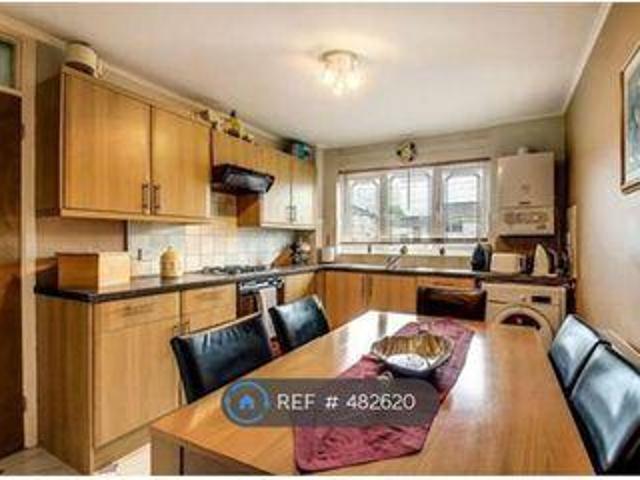 3 Bedrooms Terraced house for rent in Mascotts Close, London NW2