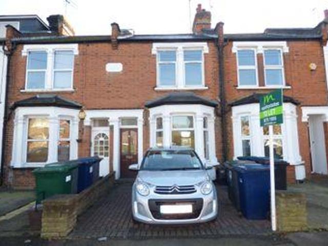 3 Bedrooms Terraced house for rent in Margaret Road, New Barnet, Herts EN4