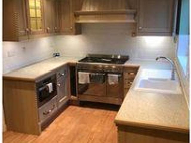 3 Bedrooms Terraced house for rent in Millers Road, Warwick CV34