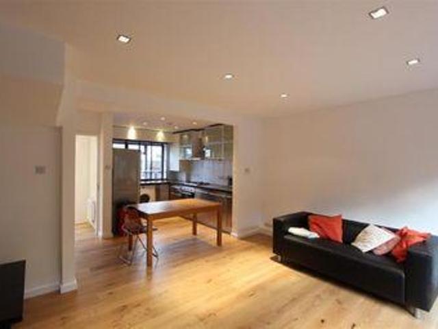 3 Bedrooms Terraced house for rent in Mitford Road, Archway N19