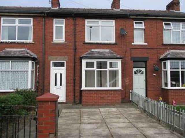 3 Bedrooms Terraced house for rent in Nel Pan Lane, Leigh, Manchester, Greater Manchester WN7