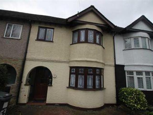 3 Bedrooms Terraced house for rent in New Road, London E4