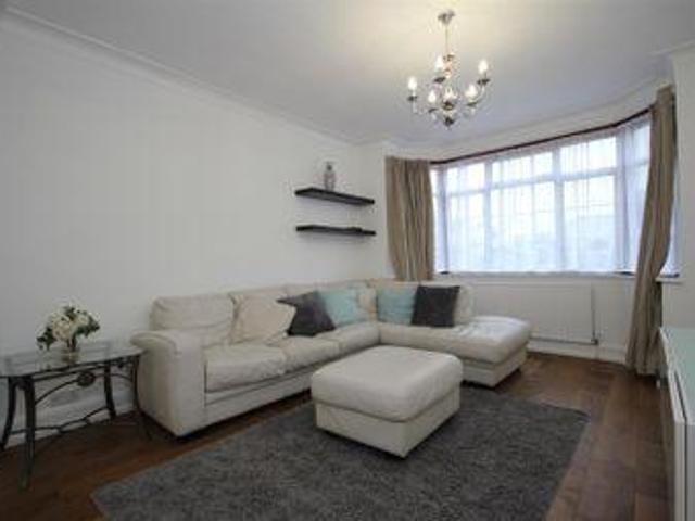 3 Bedrooms Terraced house for rent in North Acton Road, North Acton NW10