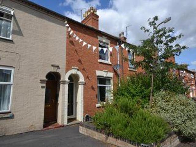 3 Bedrooms Terraced house for rent in Oxford Street, Wolverton, Milton Keynes, Buckinghamshire MK12