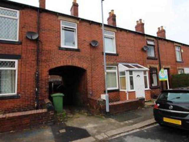 3 Bedrooms Terraced house for rent in Audrey Street, Ossett WF5