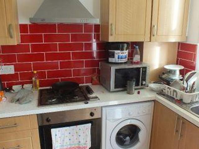 3 Bedrooms Terraced house for rent in Autumn Street, Leeds LS6