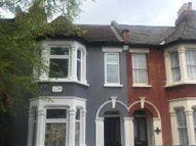 3 Bedrooms Terraced house for rent in Albert Road, Leyton E10