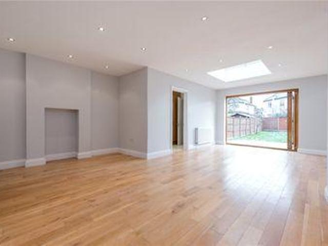 3 Bedrooms Terraced house for rent in All Souls Avenue, London NW10