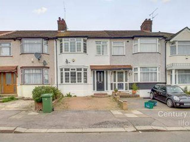 3 Bedrooms Terraced house for rent in Ardwell Avenue, Ilford, Essex IG6