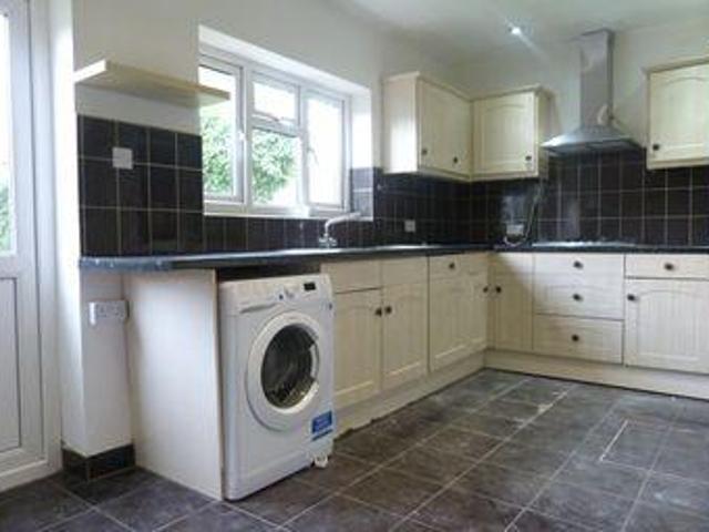 3 Bedrooms Terraced house for rent in Beckway Road, Norbury SW16