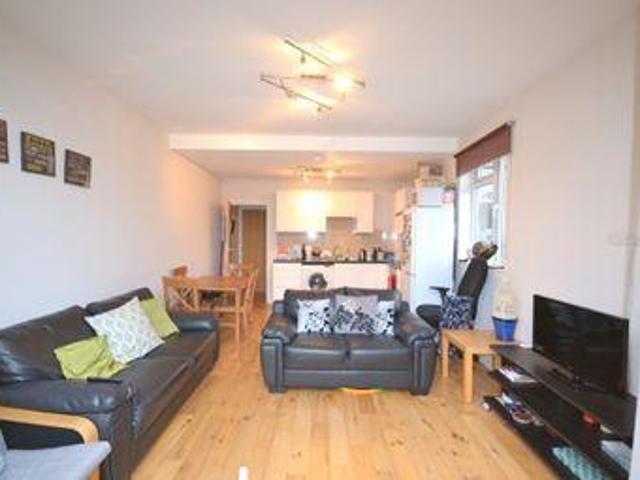 3 Bedrooms Terraced house for rent in Bedford Hill, Balham SW12