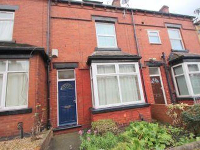 3 Bedrooms Terraced house for rent in Beechwood View, Burley, Leeds LS4