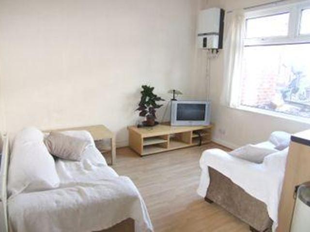 3 Bedrooms Terraced house for rent in Beechwood View, Burley LS4
