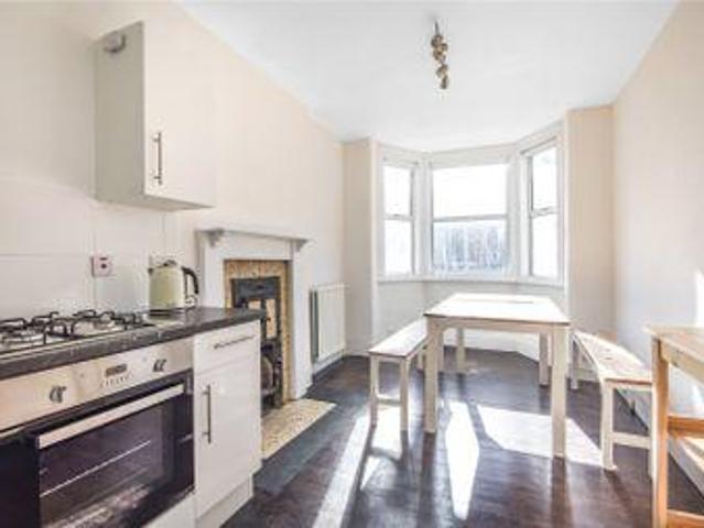 3 Bedrooms Terraced house for rent in Beresford Road, Harrin, London N8