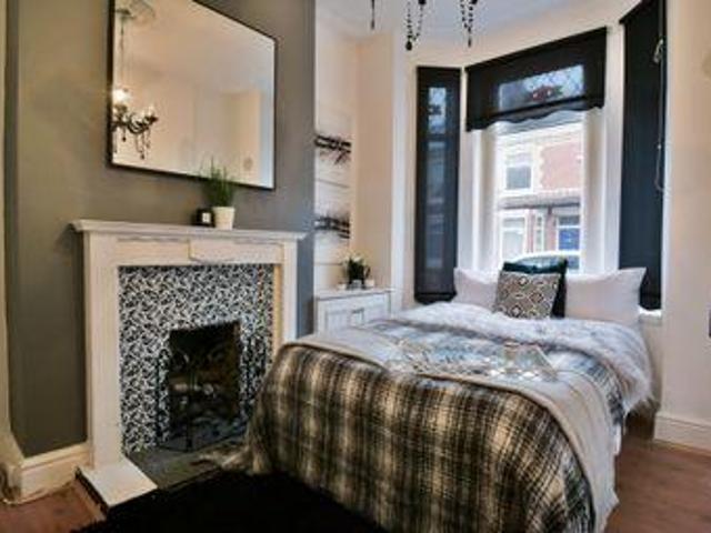 3 Bedrooms Terraced house for rent in Blandford Road, Salford M6