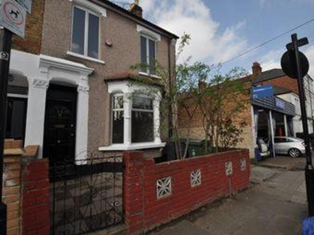 3 Bedrooms Terraced house for rent in Brookdale Road, Walthamstow E17