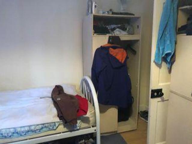3 Bedrooms Terraced house for rent in Caledon Road, East Ham E6