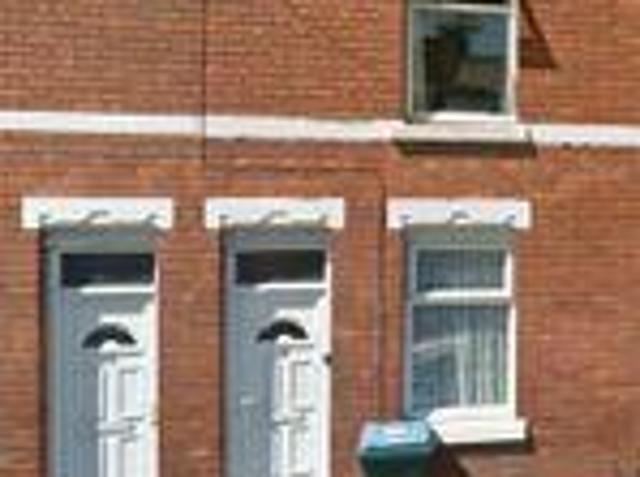 3 Bedrooms Terraced house for rent in Carmelite Road, Stoke, Coventry CV1