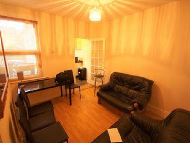 3 Bedrooms Terraced house for rent in Chandos Street, Coventry CV2