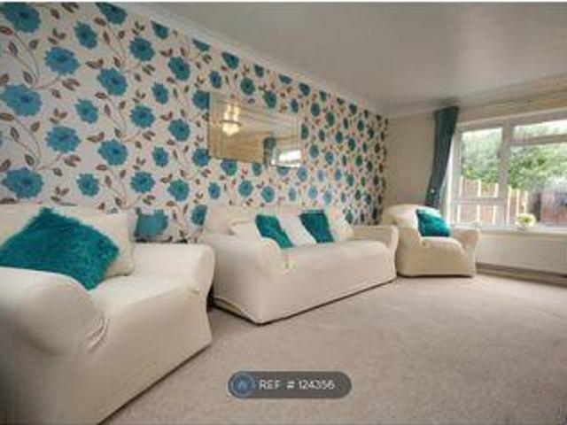 3 Bedrooms Terraced house for rent in Charnwood Avenue, Chelmsford CM1