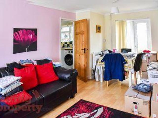 3 Bedrooms Terraced house for rent in Cherry Way, Hatfield AL10