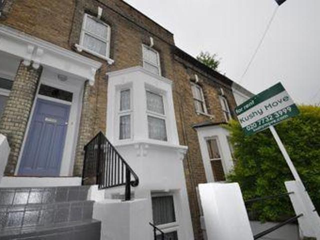 3 Bedrooms Terraced house for rent in Choumert Road, London SE15
