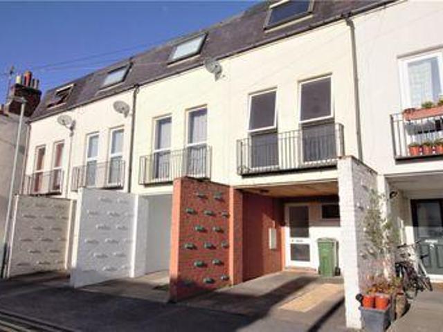 3 Bedrooms Terraced house for rent in Clare Court, Clare Street, Cheltenham GL53