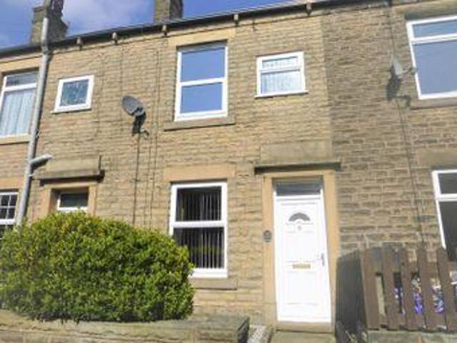 3 Bedrooms Terraced house for rent in Clough Road, Littleborough OL15