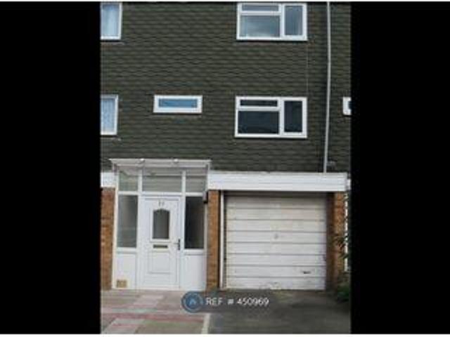 3 Bedrooms Terraced house for rent in Cobbetts Close, Woking GU21