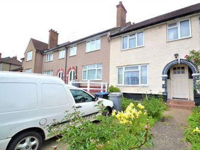 3 Bedrooms Terraced house for rent in Coles Green Road, Cricklewood, London NW2